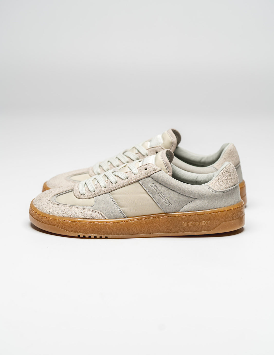 Stylish Barefoot Sneakers | Project 070 | Ohne